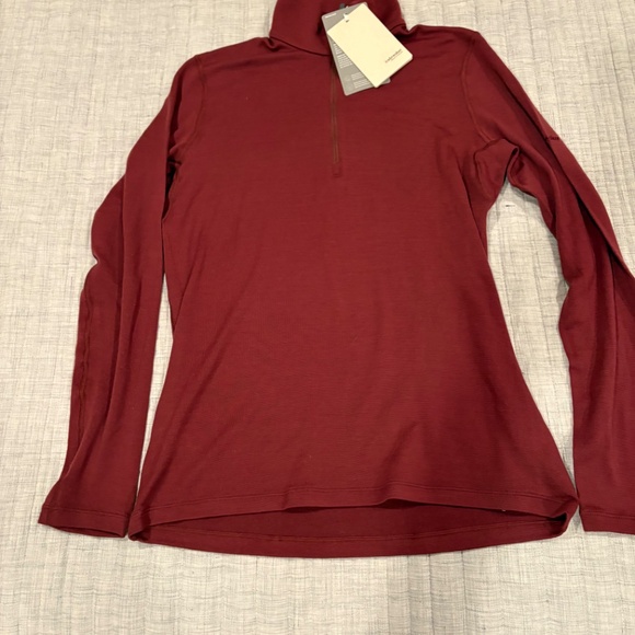 Icebreaker | Sweaters | Icebreaker 4 Zip 26 Tech Womens Large Nwt ...